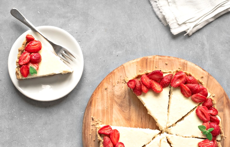 Recept : Veganský tvarohový dort se sezónním ovocem | ReceptyOnLine.cz ...
